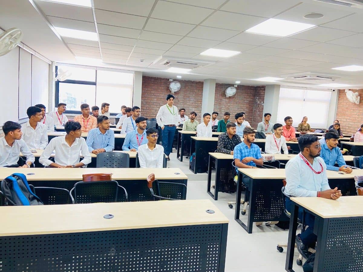 Life at MagnusMinds: A Journey of Growth and Innovation